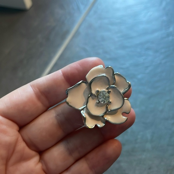 Charming Charlie | Jewelry | Vintage Charming Charlie Pink Flower Ring ...